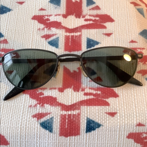 Ray-Ban | Accessories | Vintage Rayban Unisex Side Street Gridlock 98s ...
